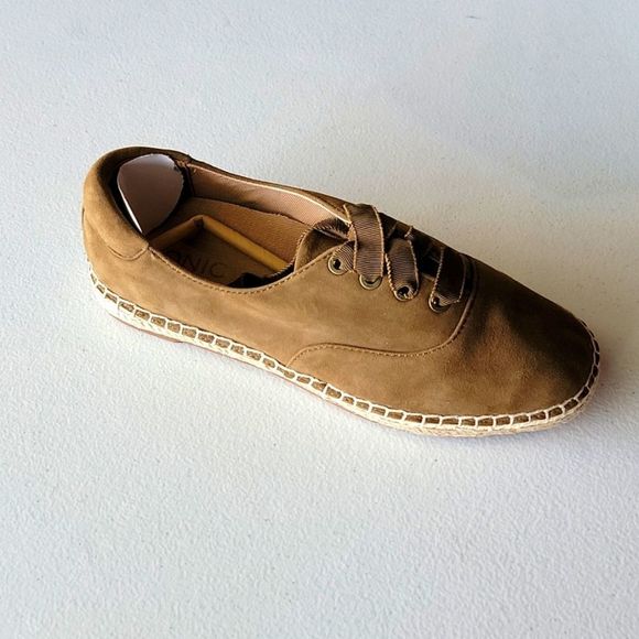 Vionic | Shoes | New In Box Vionic Coast Sandy Olive Espadrille | Poshmark